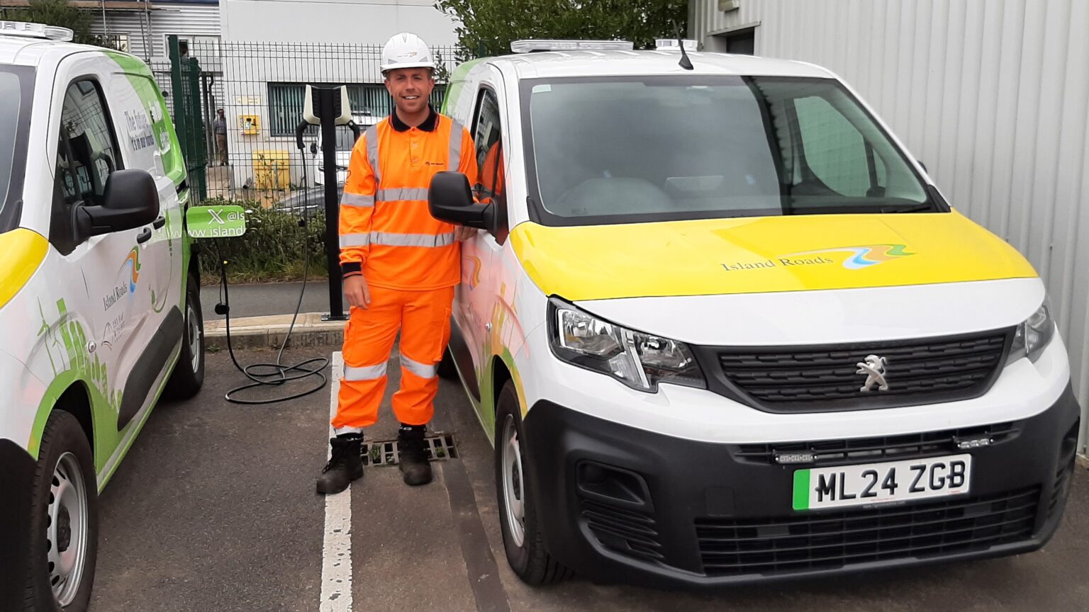 New electric vehicles help drive down carbon emissions – Island Roads